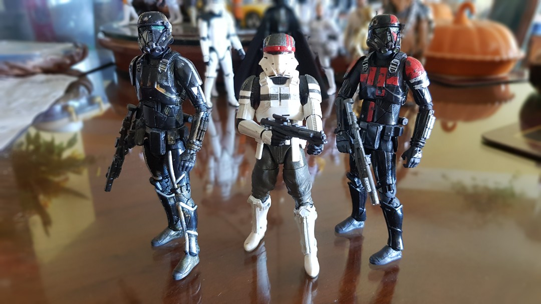 Star Wars The Black Series Death Troopers and Imperial Hover Tank Pilot ...