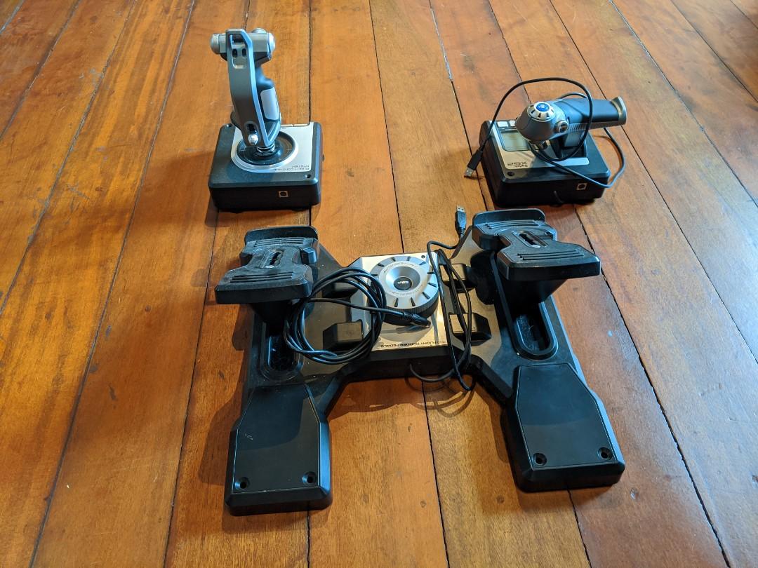 Saitek X52 full flight sim set (joystick, gas throttle, rudder), Video ...