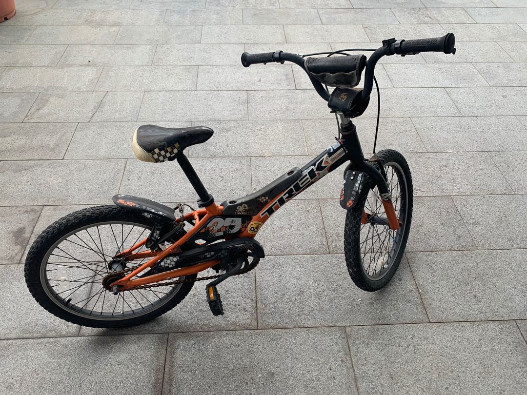 Trek 20 inch kids bicycle, Sports Equipment, Bicycles & Parts, Bicycles ...