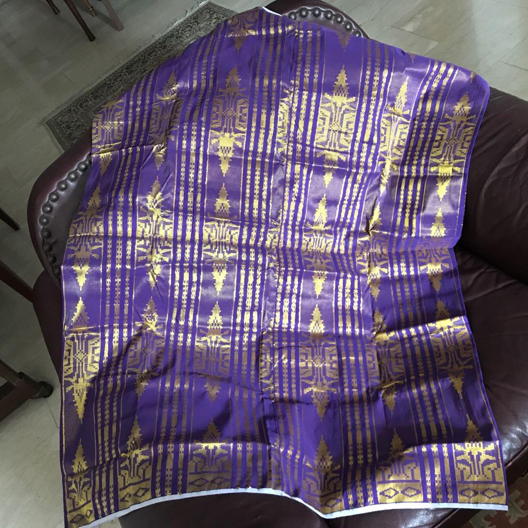 Bugis fabric for Hari Raya, Hobbies & Toys, Stationery & Craft ...