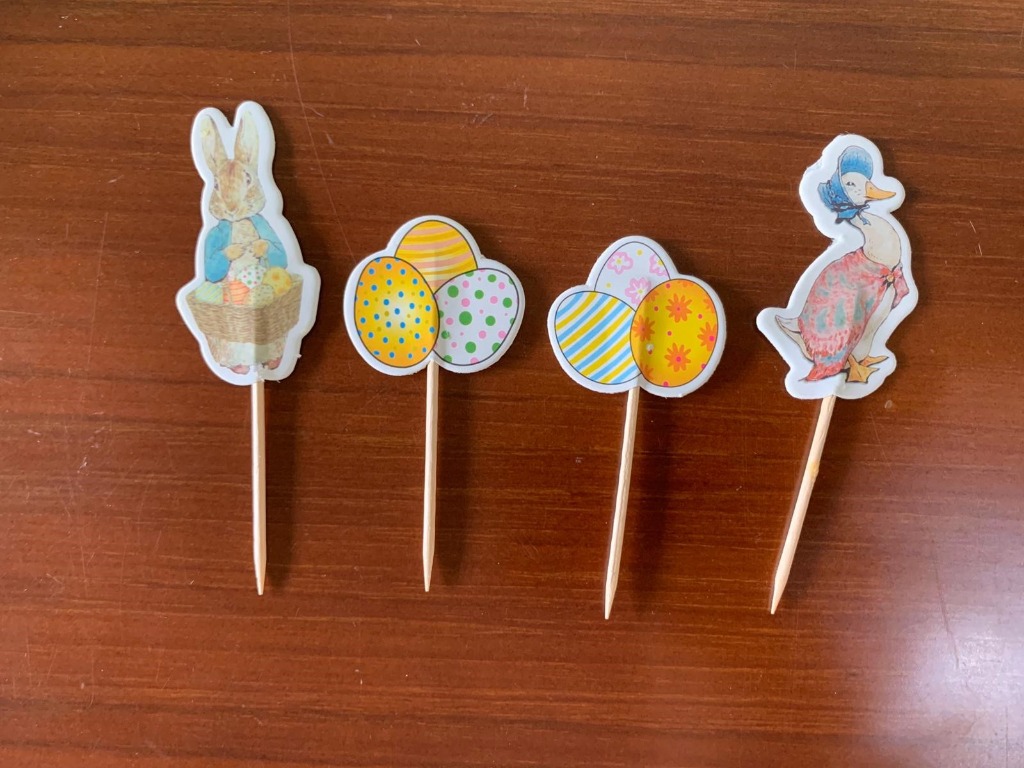 2 Types of Easter Bunny / Bunnies / Easter Themed Cup Cake Toppers ...