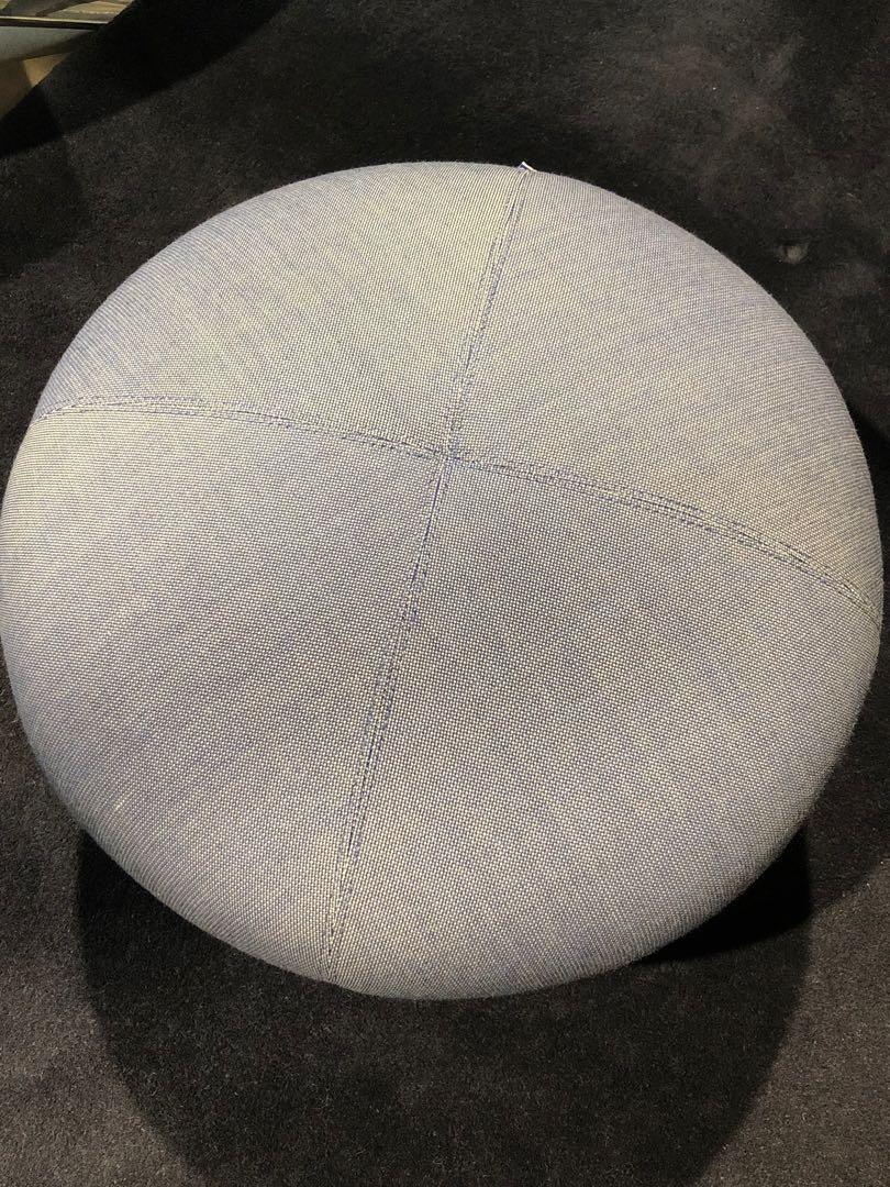 Boss Design Stool, Furniture & Home Living, Furniture, Chairs on Carousell