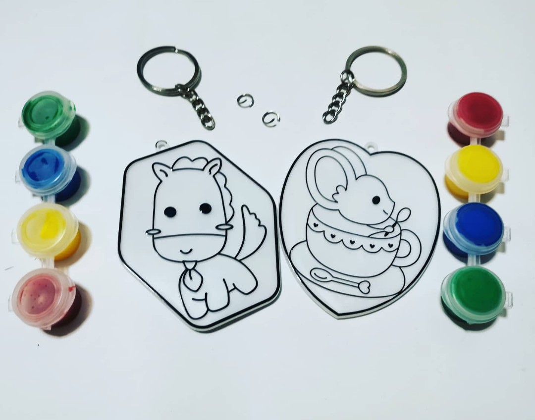 Dual-sided Key chain Colouring Set, Hobbies & Toys, Stationery & Craft ...