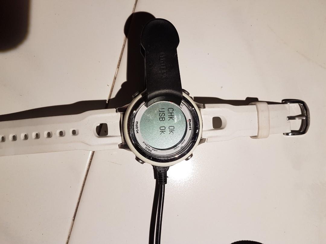 Mares Matrix Dive computer (White), Sports Equipment, Sports & Games ...