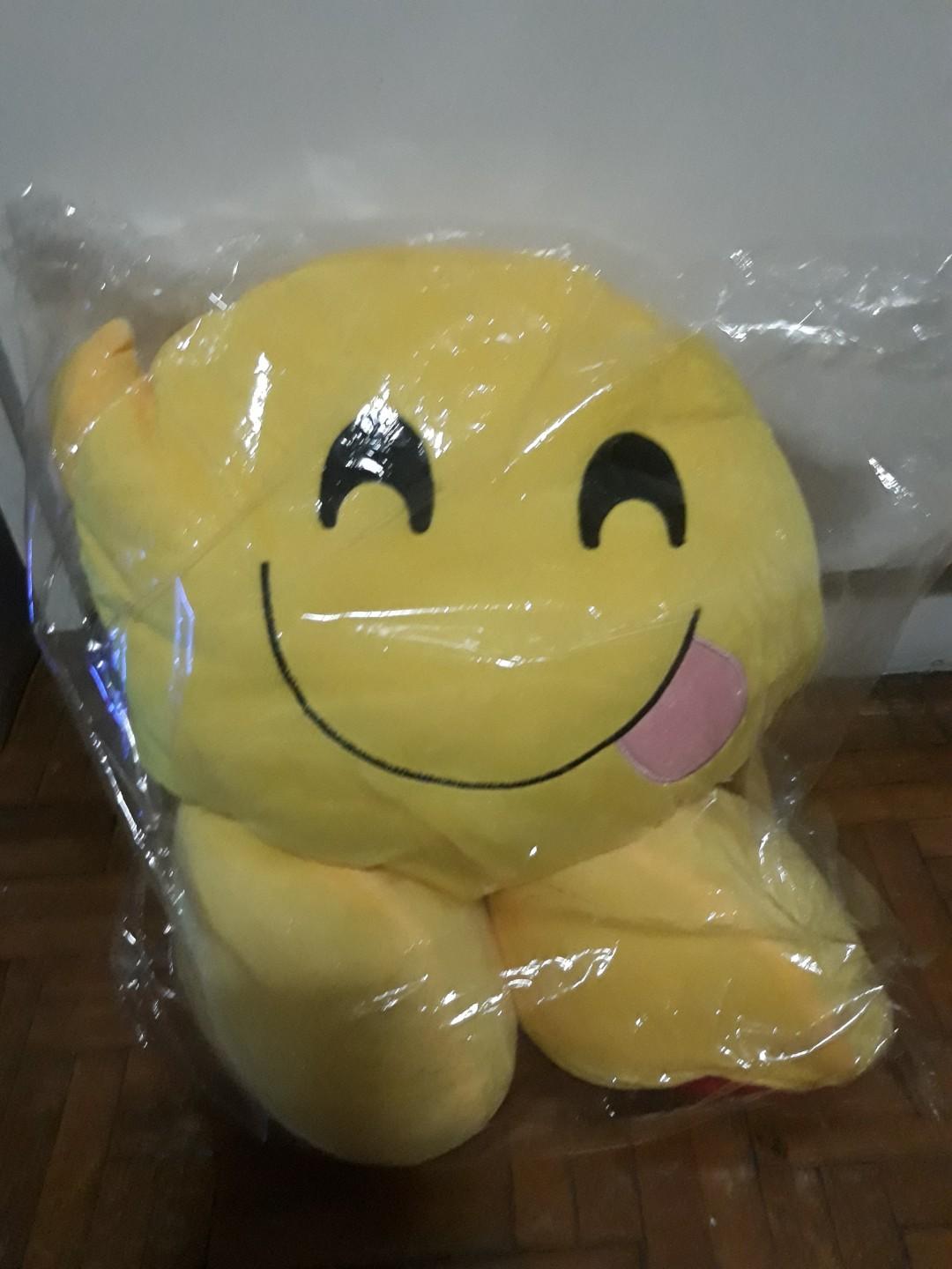 Smiley Stuffed Toy, Hobbies & Toys, Toys & Games on Carousell