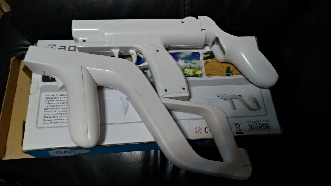 Wii gun x 2 (槍), 電子遊戲, 遊戲機配件, 手掣 - Carousell