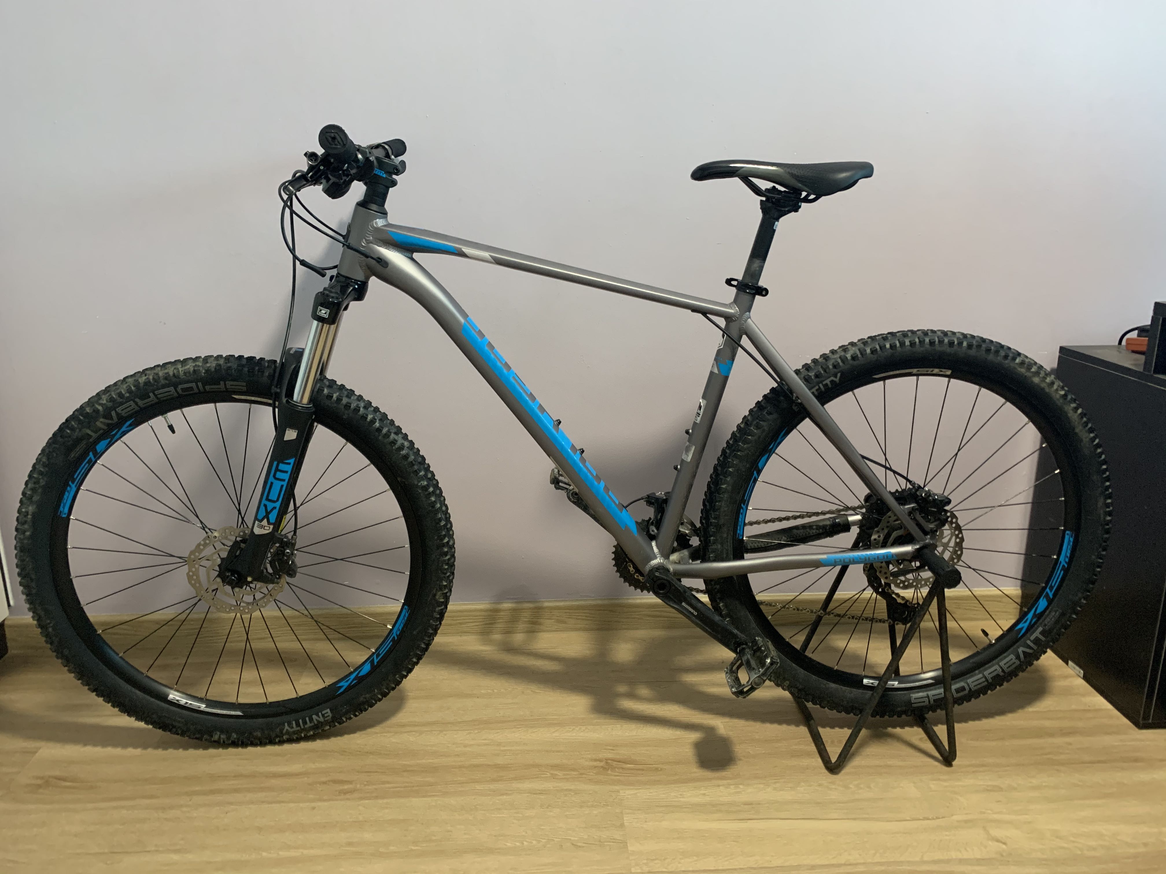 Polygon Xtrada 5 - 2020 (L size), Sports Equipment, Bicycles & Parts ...