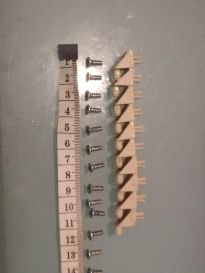 5mm Plastic Screw Expanding Post Right Angle Shelf Support Pin ...