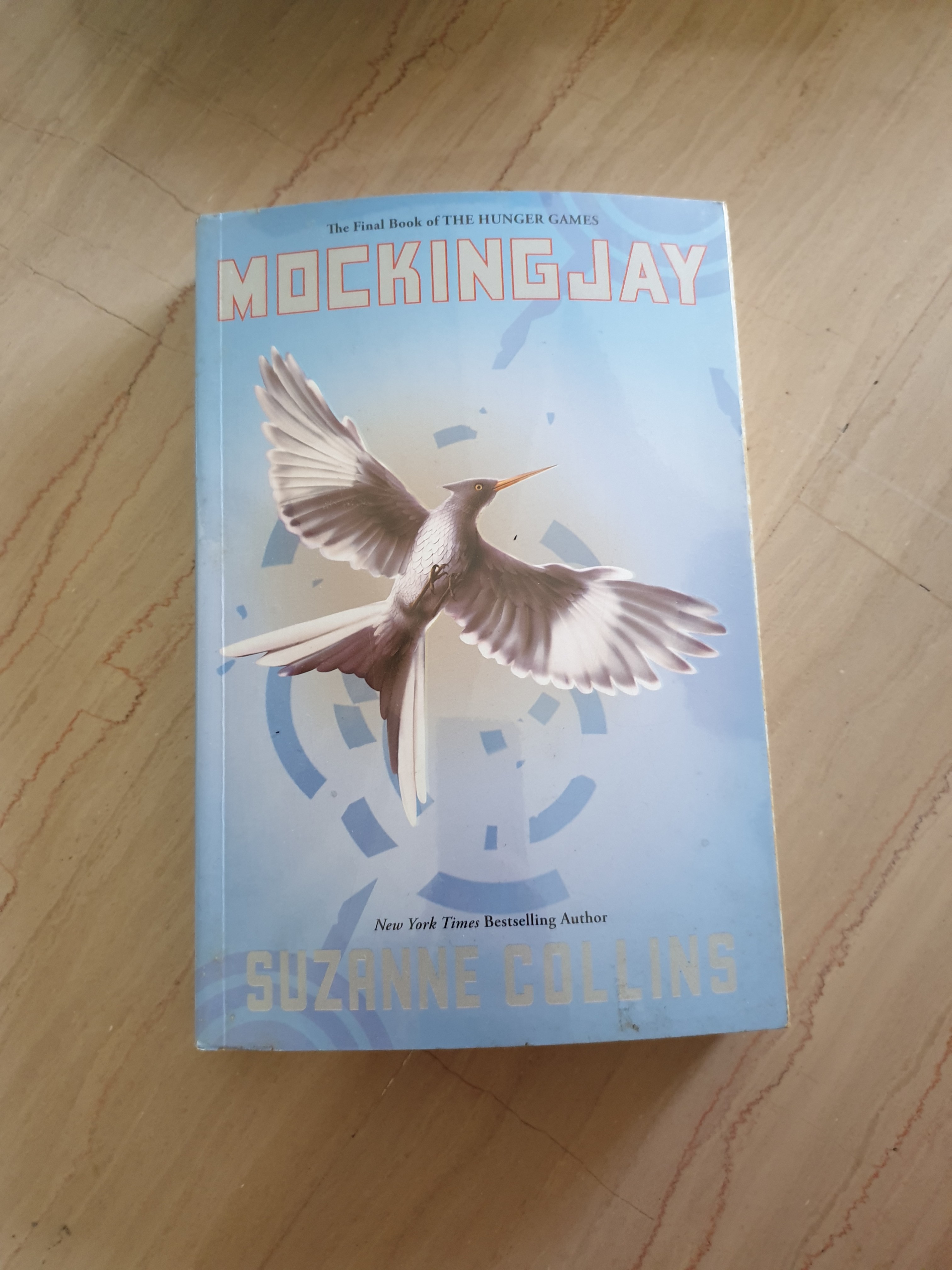 Mockingjay - Hunger games trilogy, Hobbies & Toys, Books & Magazines ...