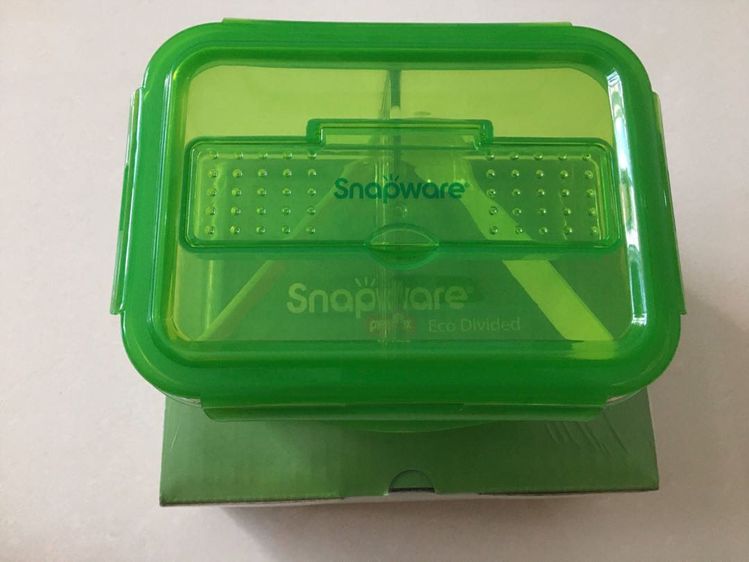 Pyrex Snapware Eco Divided 990ml Lunch Box, Furniture & Home Living, Kitchenware & Tableware ...