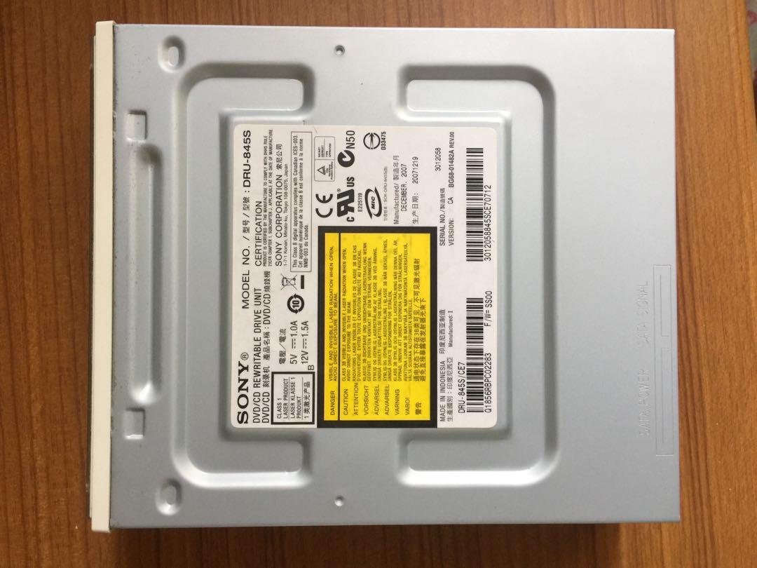 SONY dvd / cd rewritable drive 燒碟機, 家庭電器, 電視 & 其他娛樂, 藍光及播放器 - Carousell