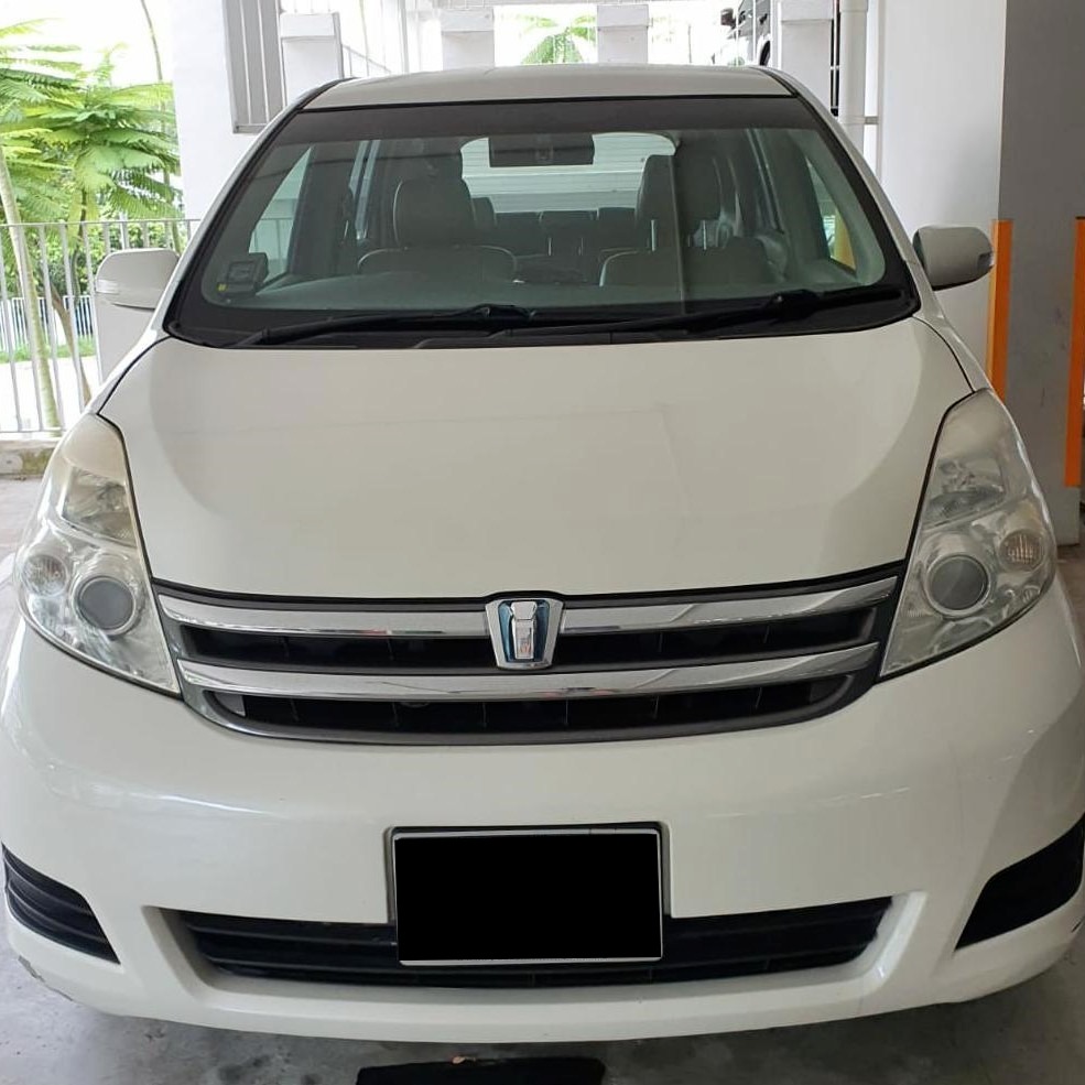 Toyota Isis 1.8 Auto, Cars, Used Cars on Carousell