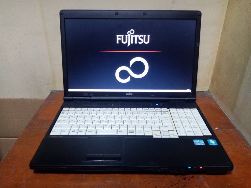 Fujitsu FMV-A561/D, Computers & Tech, Laptops & Notebooks on Carousell