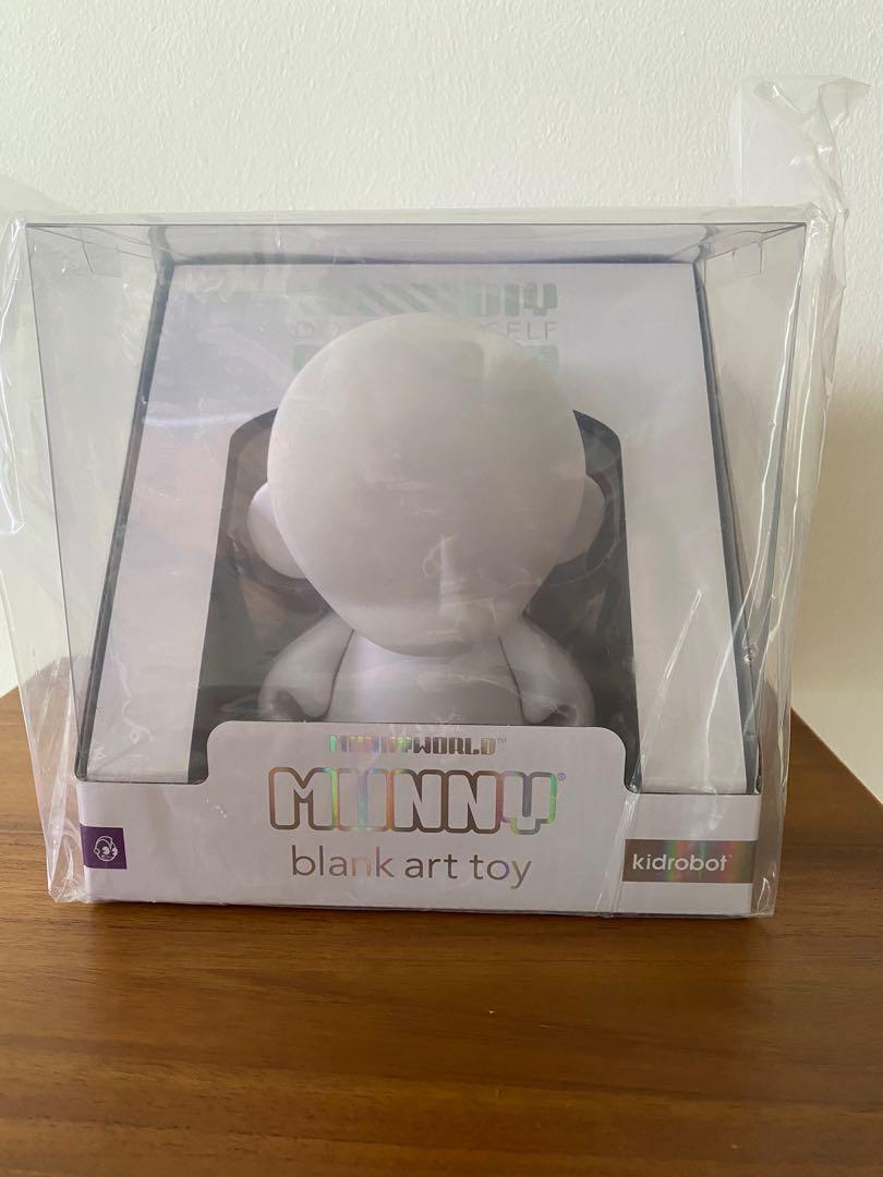 MUNNYWORLD 7" MUNNY Blank Art Toy by Kidrobot, Hobbies & Toys, Toys ...