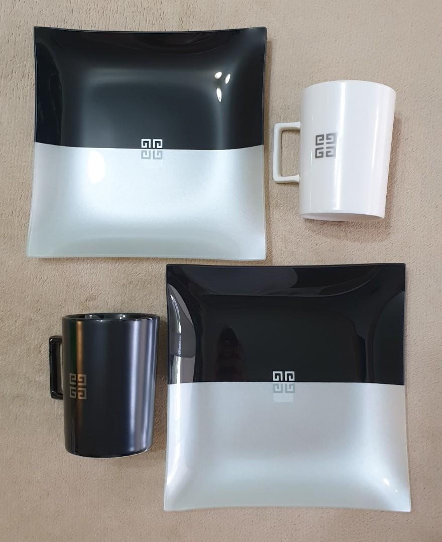 On hand Givenchy Black&White Logo Mug Set, TV & Home Appliances ...