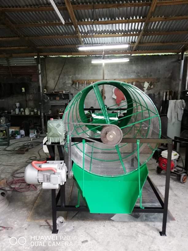 Rotary sifter for vermicomposting, Furniture & Home Living, Home ...