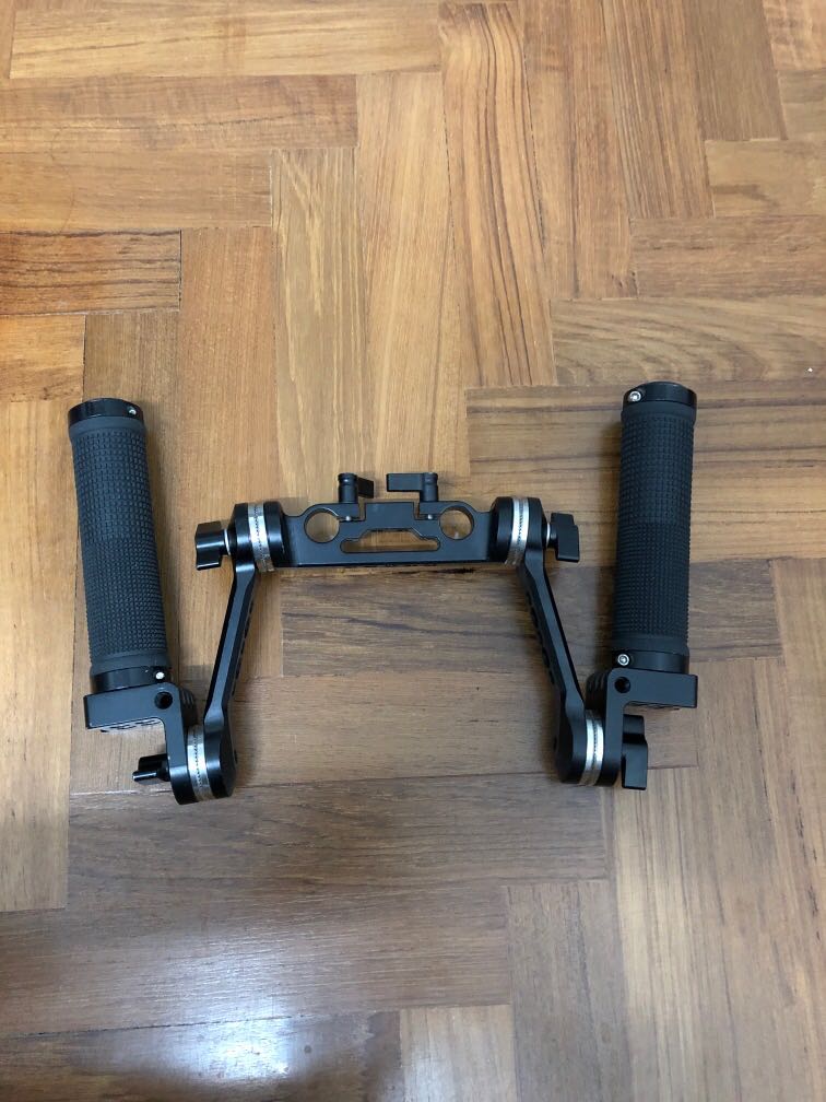 Smallrig dual handles, Photography, Video Cameras on Carousell