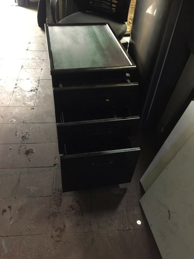 Black Mobile Pedestal with Key, Furniture & Home Living, Furniture ...