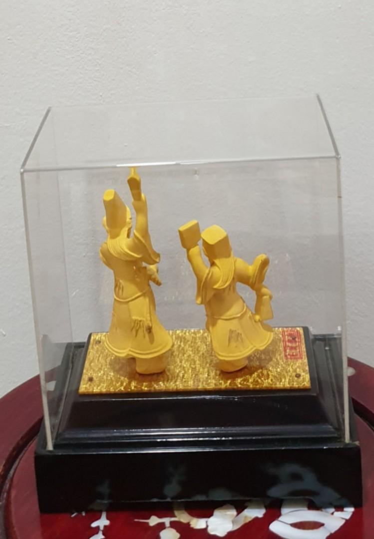 Gold plated Da Er Ye Bo statue, Hobbies & Toys, Memorabilia ...