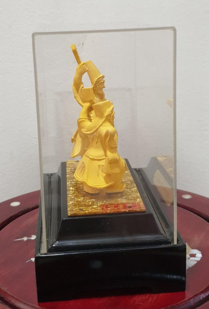Gold plated Da Er Ye Bo statue, Hobbies & Toys, Memorabilia ...