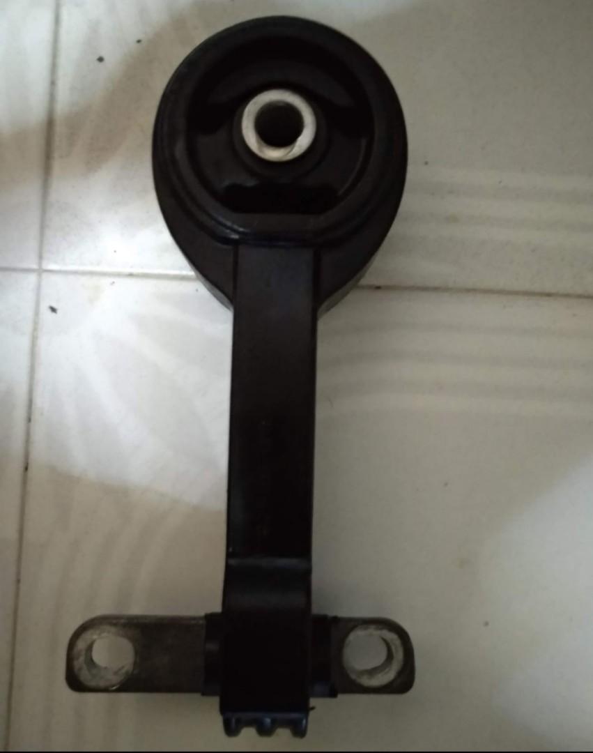 Honda Stream RN6 engine mounting, Car Accessories, Accessories on Carousell