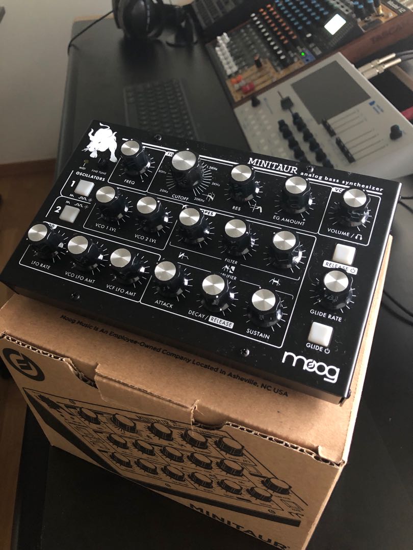 Moog Minitaur Modular Bass Synthesizer, Hobbies & Toys, Music & Media ...