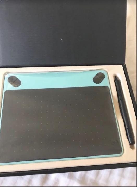 NEW Wacom Intuos Art Complete Package Set, Computers & Tech, Office ...