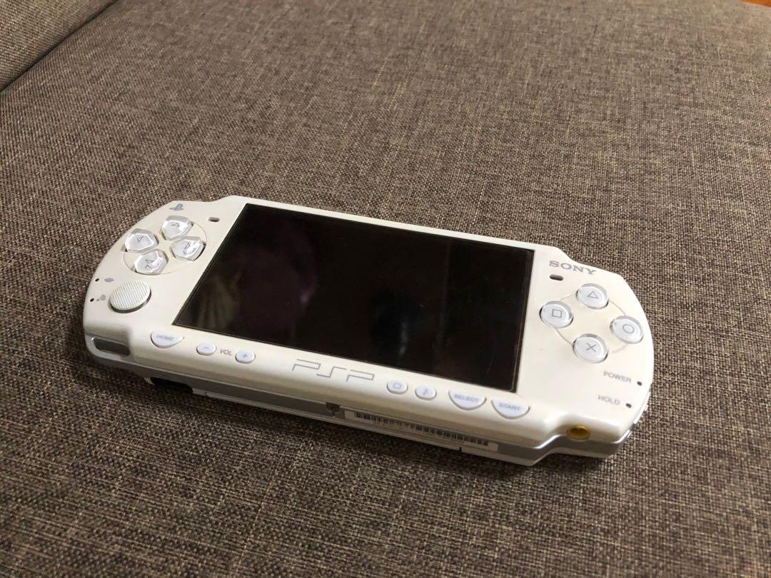 PSP 2000, Video Gaming, Video Game Consoles, PlayStation on Carousell