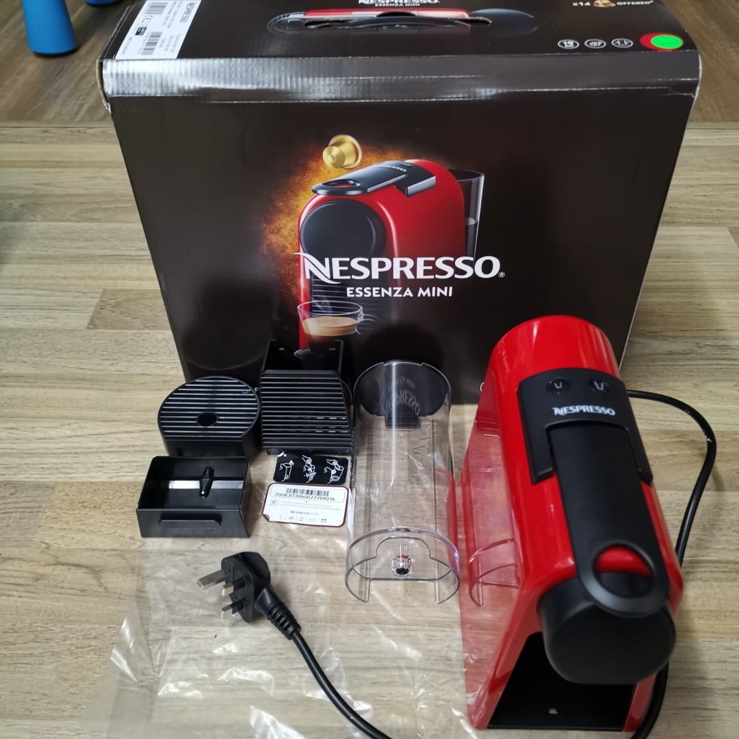 USED Essenza Mini Ruby Red, TV & Home Appliances, Kitchen Appliances ...