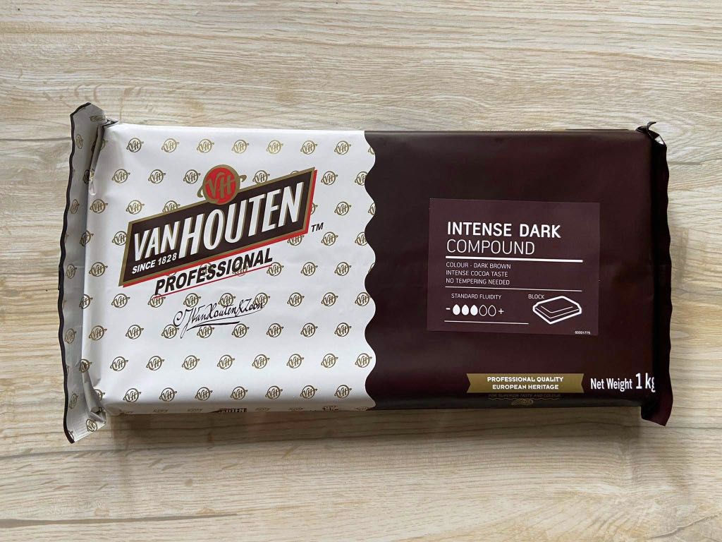 Van houten intense dark compound, Food & Drinks, Chilled & Frozen Food ...