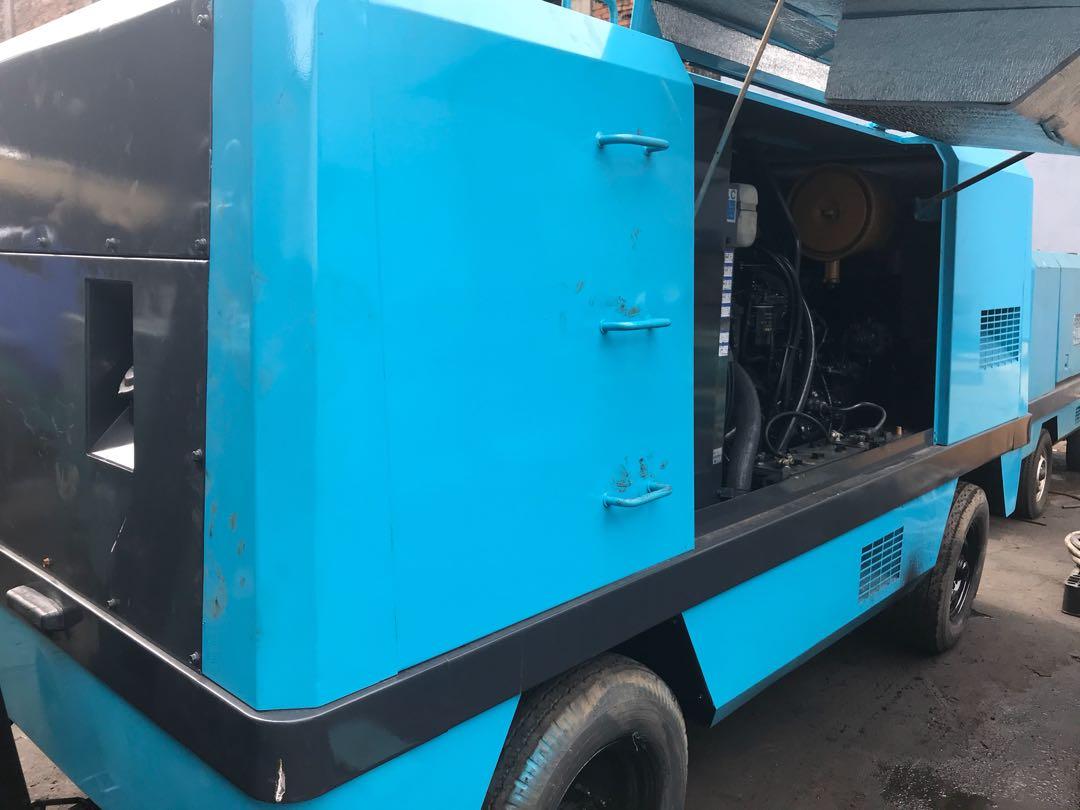 Airman 750 cfm Air Compressor, Commercial & Industrial, Construction ...