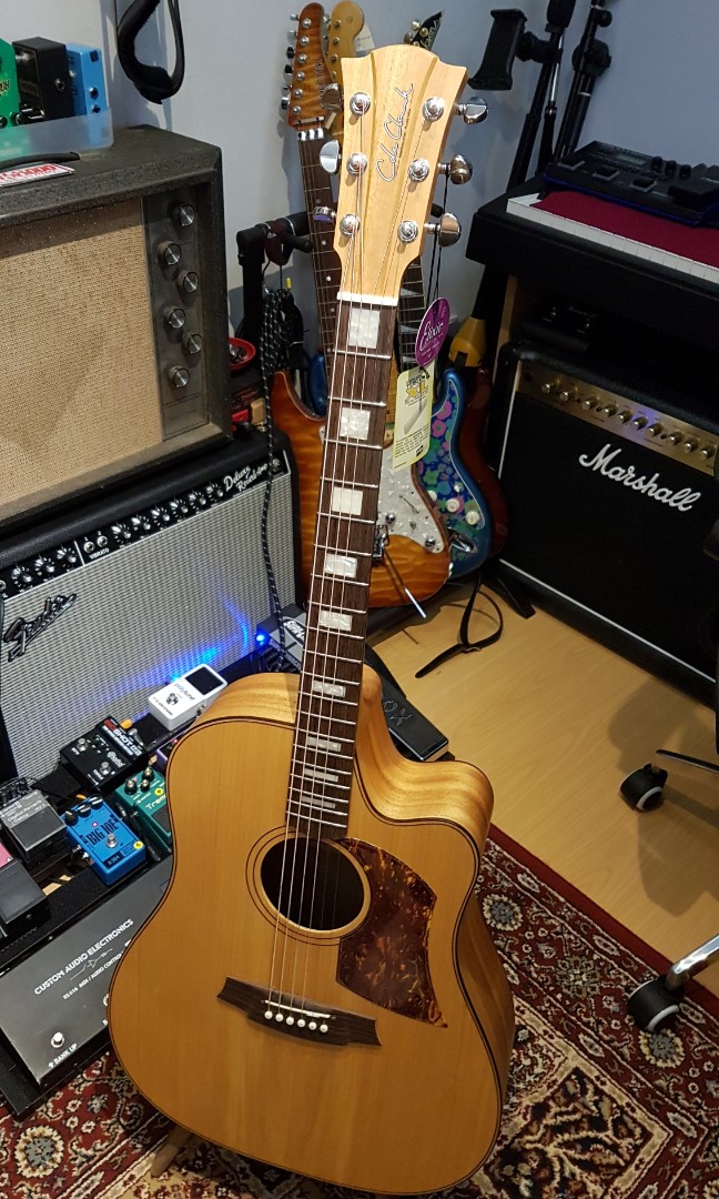 Cole Clark FL2AC semi-acoustic guitar, Hobbies & Toys, Music & Media ...