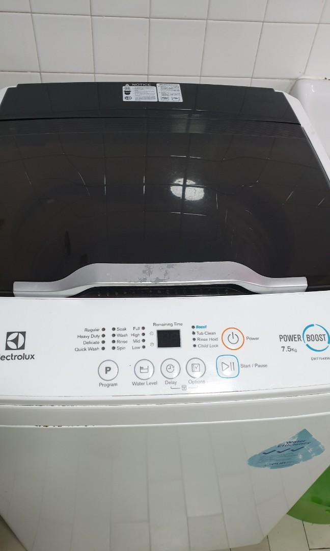 Electrolux EWT754XW top load washing machine, TV & Home Appliances ...