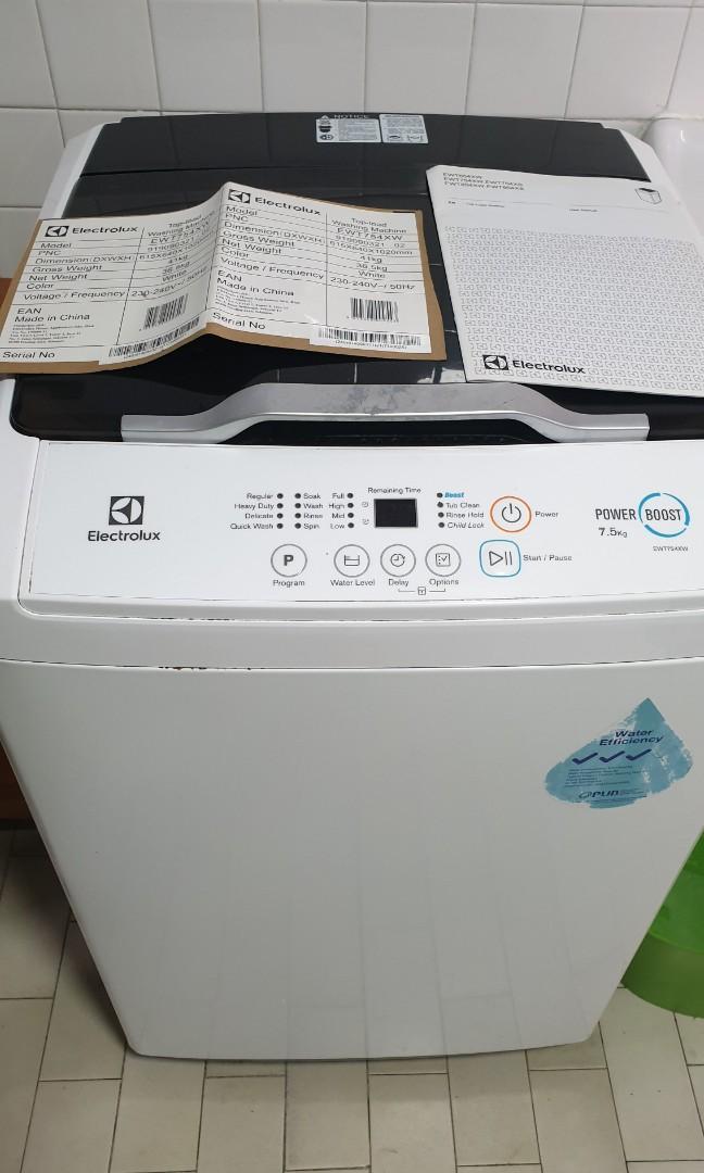 Electrolux EWT754XW top load washing machine, TV & Home Appliances ...