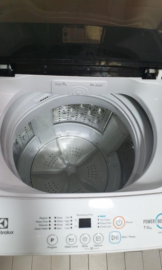 Electrolux EWT754XW top load washing machine, TV & Home Appliances ...