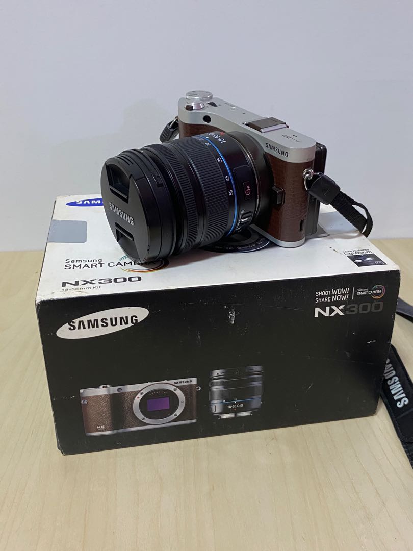 Samsung NX300 Mirrorless Camera, Photography, Cameras on Carousell