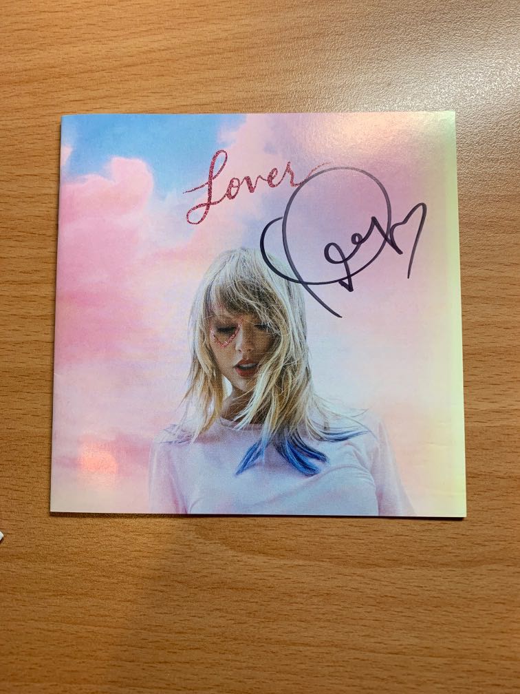 Taylor Swift Signed Lover Album Booklet, Hobbies & Toys, Memorabilia ...