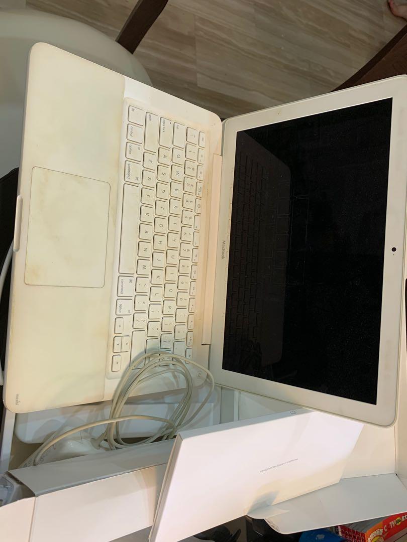 Vintage MacBook, Computers & Tech, Laptops & Notebooks on Carousell