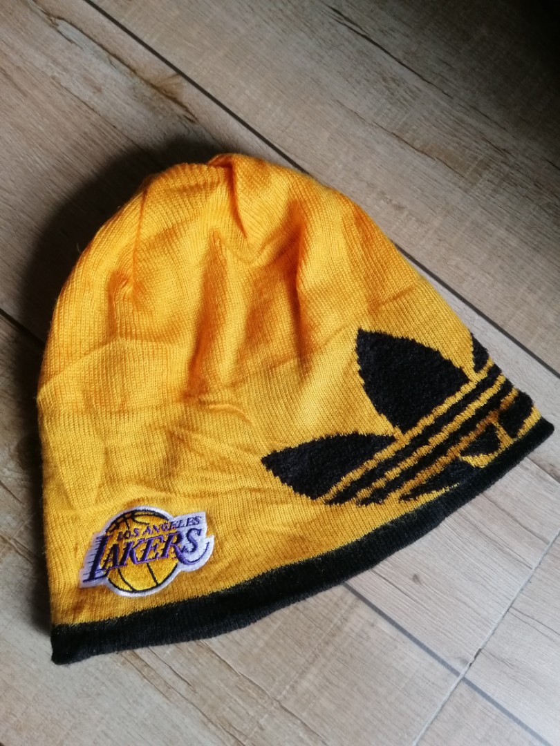 Adidas LA Lakers reversible bonnet beanie hat, Men's Fashion, Watches ...