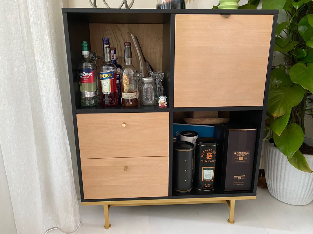 Castlery Display Cabinet, Furniture & Home Living, Furniture, Shelves ...