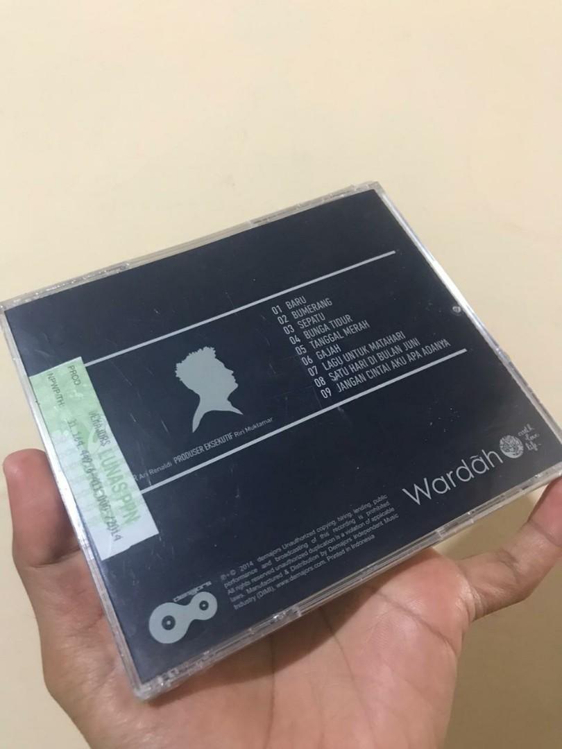 Jual atau barter yg setara Kaset album tulus original baru ( tersegel ...