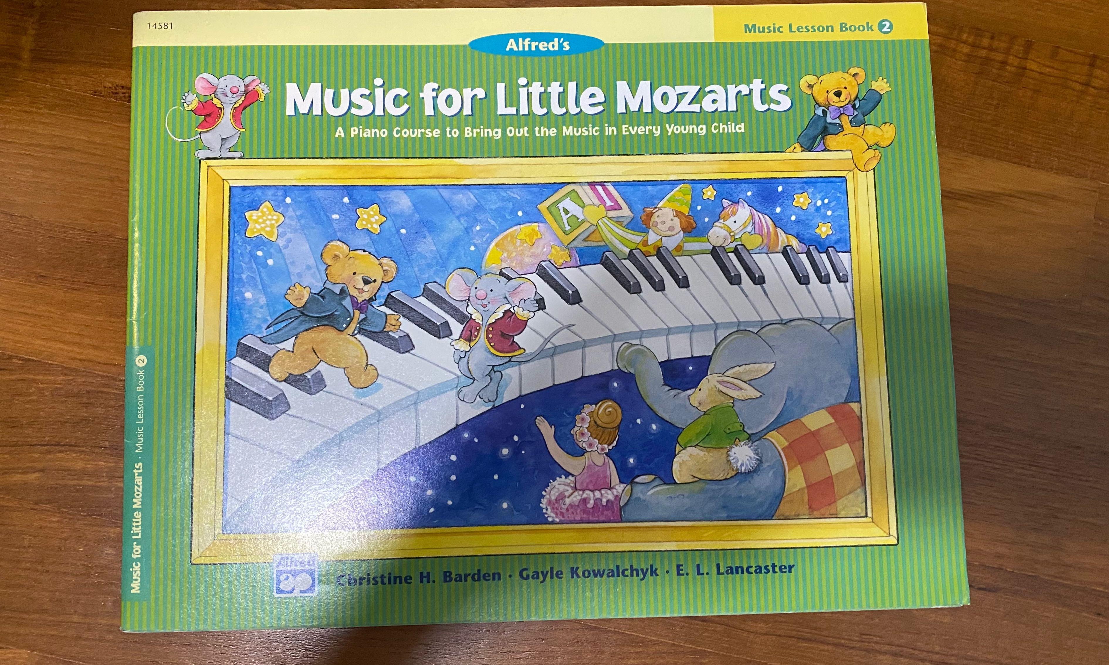 Little Mozart lessons books, Hobbies & Toys, Music & Media, Music ...