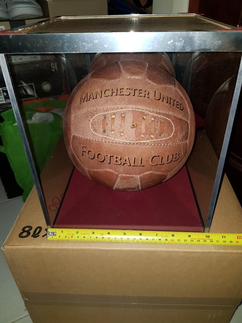 Manchester United Vintage Football in glass display casing, Hobbies ...