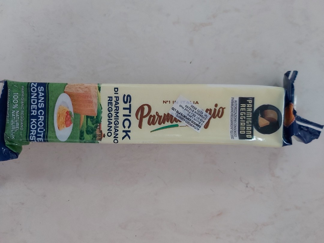 Parmigiano Reggiano Rindless Cheese Stick, Food & Drinks, Instant Food ...