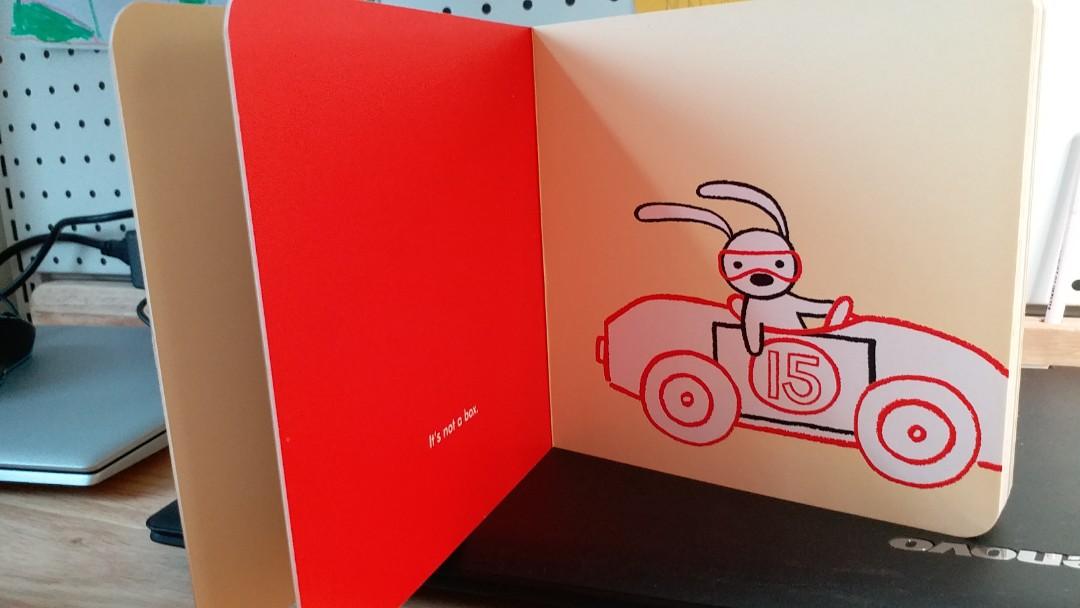 Antoinette Portis/Not A Box紙板書Board Book, 興趣及遊戲, 書本 & 文具, 小朋友書 - Carousell