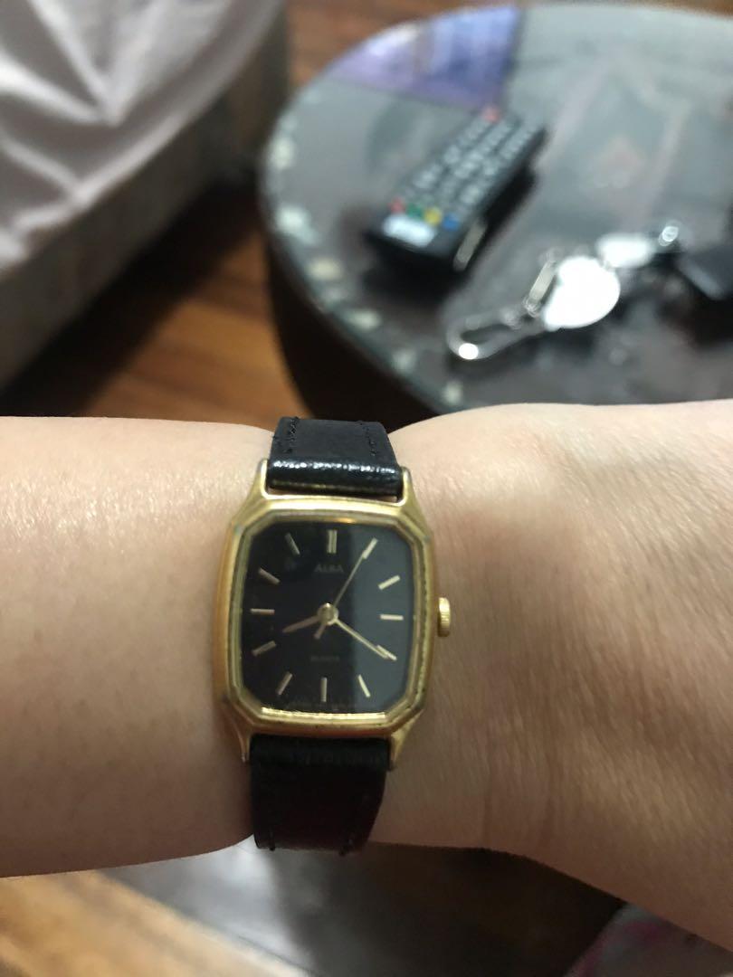 Authentic Alba Vintage Ladies Watch, Women's Fashion, Watches ...