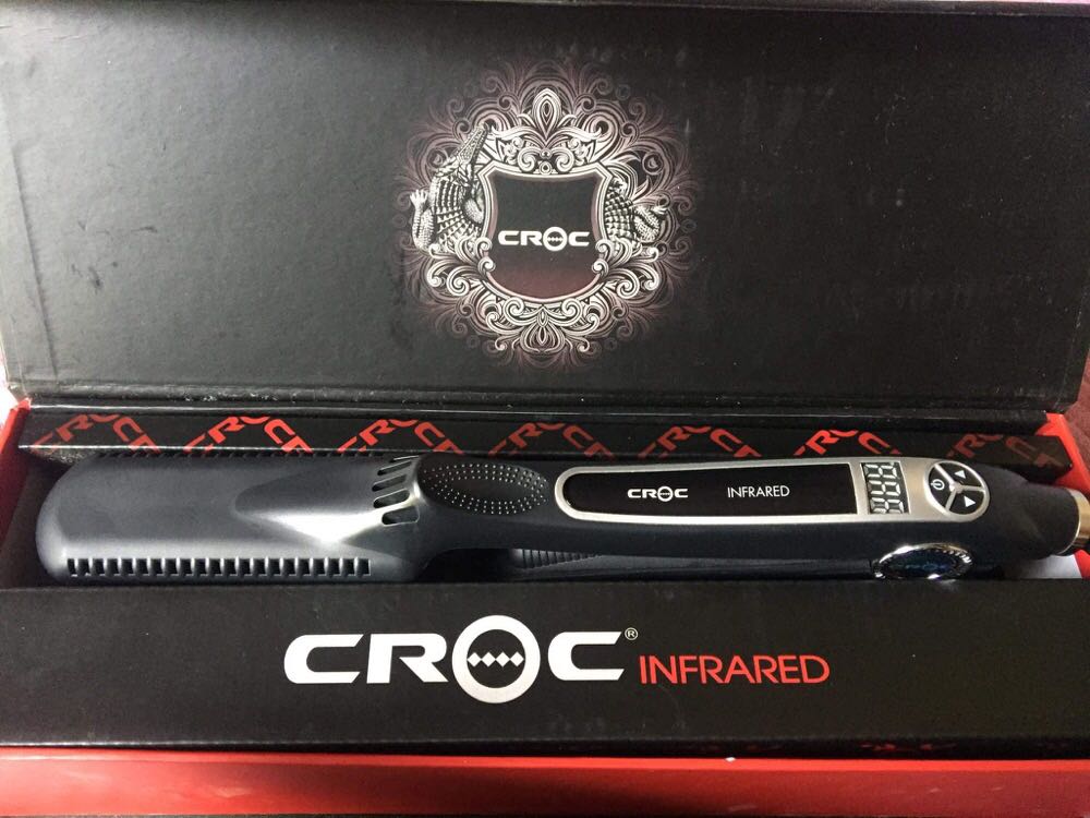Croc Infrared hair iron, Beauty & Personal Care, Hair on Carousell