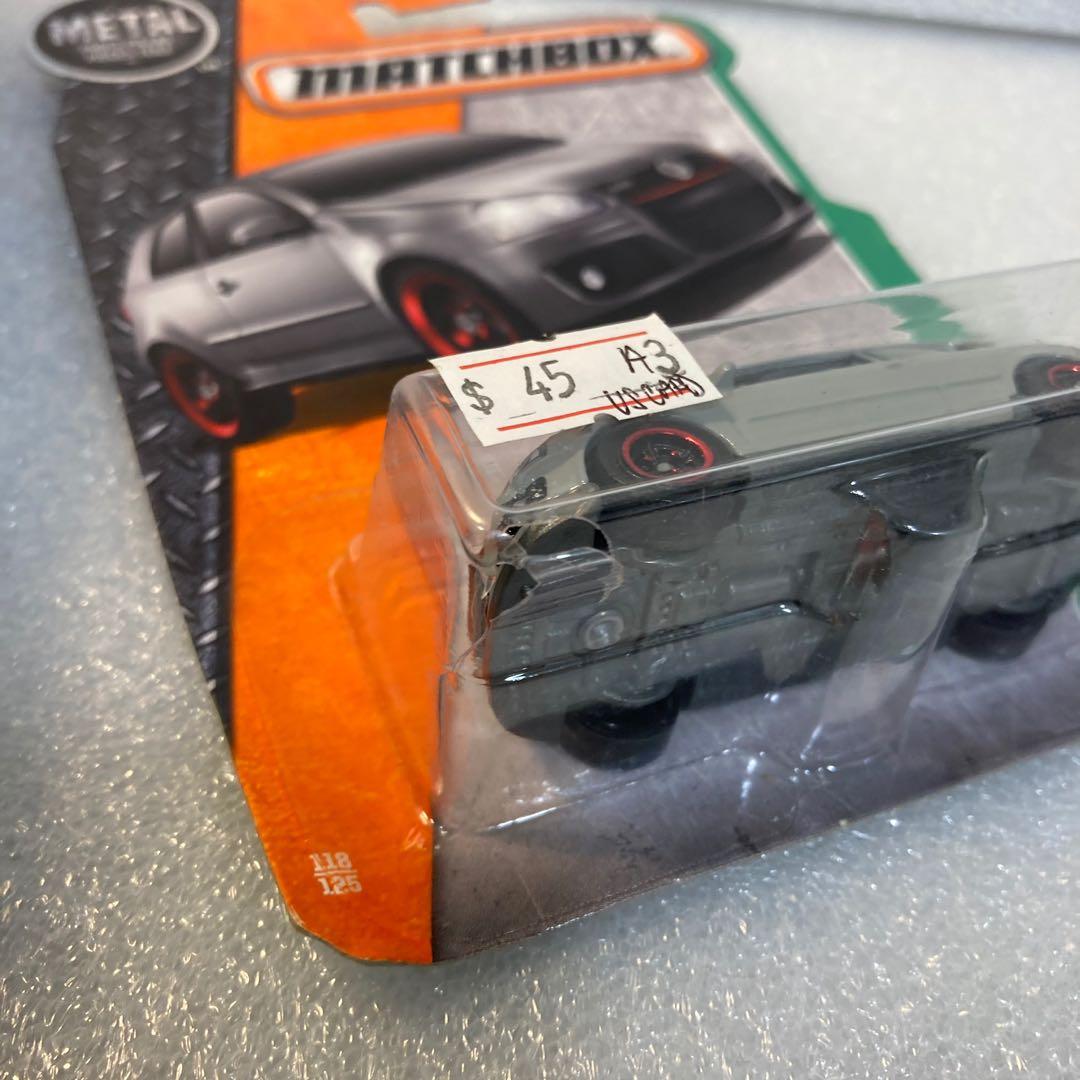 Matchbox Volkswagen Golf GTI MK5 Grey VW, 興趣及遊戲, 旅行, 旅遊 - 旅行必需品及用品 ...