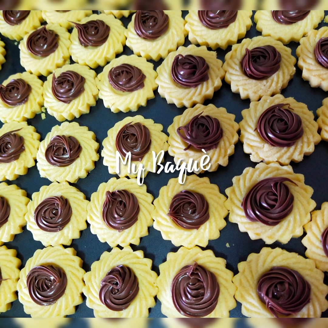 Nutella Tartz, Food & Drinks, Homemade Bakes on Carousell