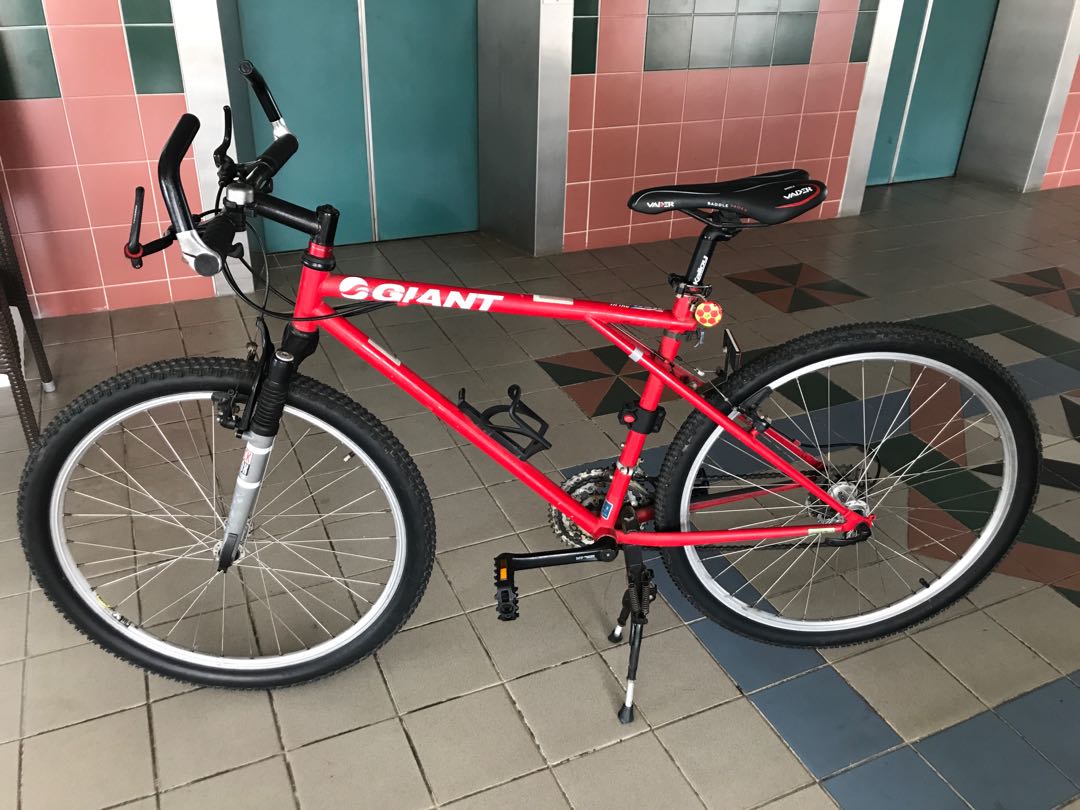Giant GT, Sports Equipment, Bicycles & Parts, Bicycles on Carousell